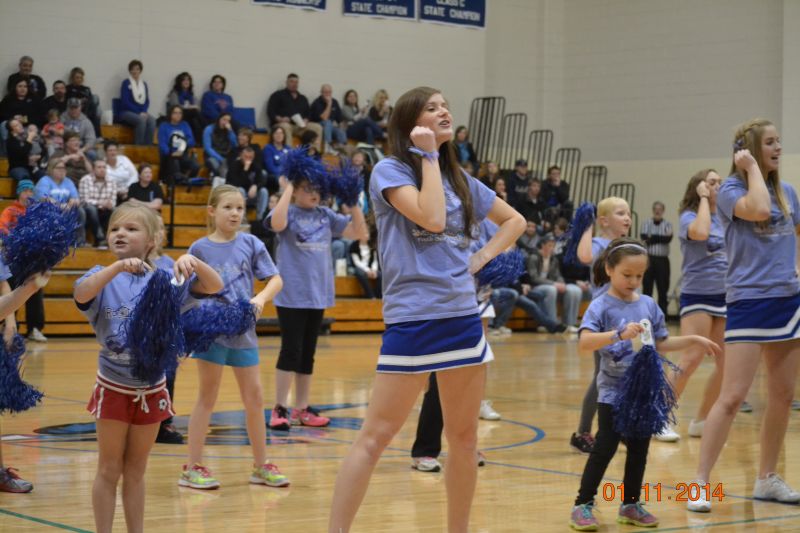 Pierce Public Schools - Little Girls Cheer Clinic Held