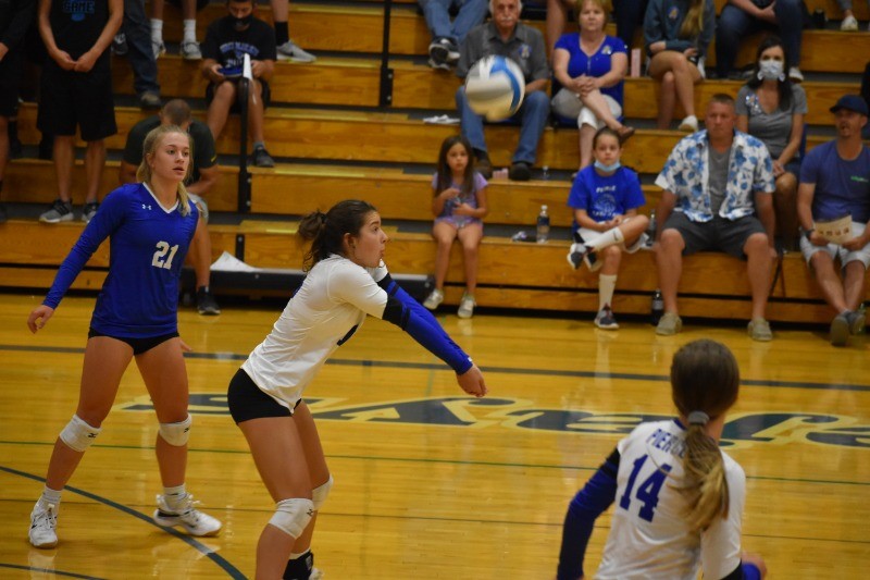 Pierce Public Schools - Lady Jays Volleyball