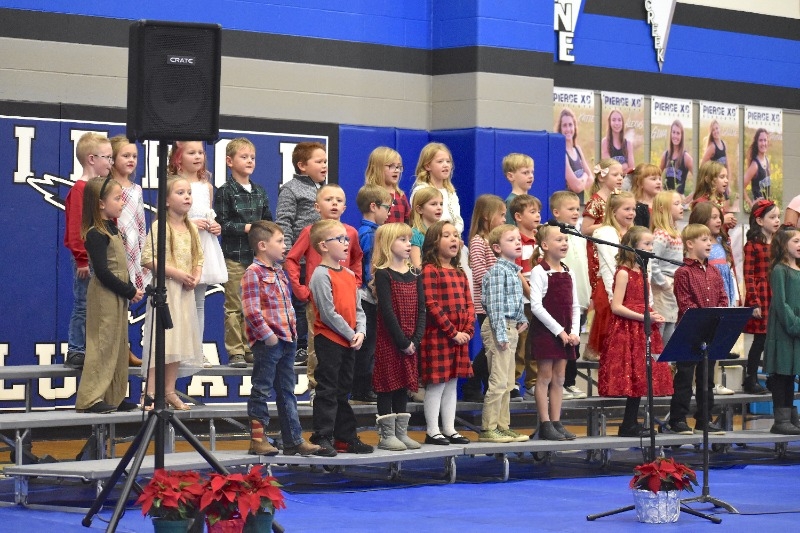 Pierce Public Schools - Elementary Hosts Concert