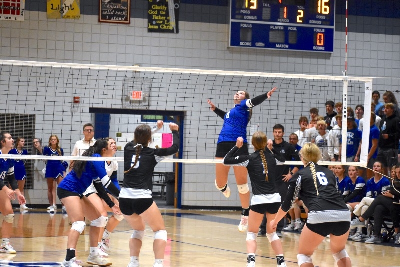 Pierce Public Schools - Lady Jays Volleyball