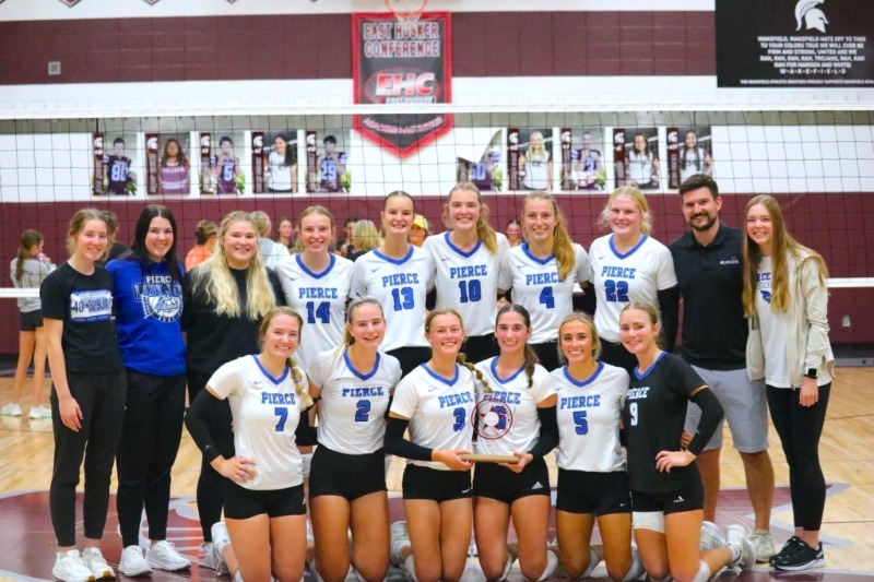 Pierce Public Schools - Lady Jays Volleyball