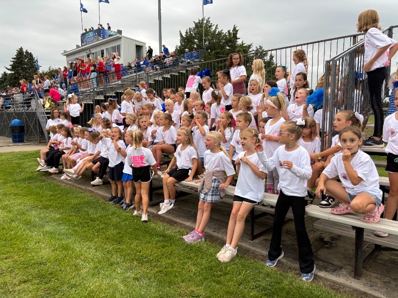 Pierce Public Schools - Little Cheerleaders Show Off Their Big Spirit